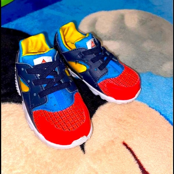 Nike | Shoes | Spiderman Nike Huarache Size 7c | Poshmark